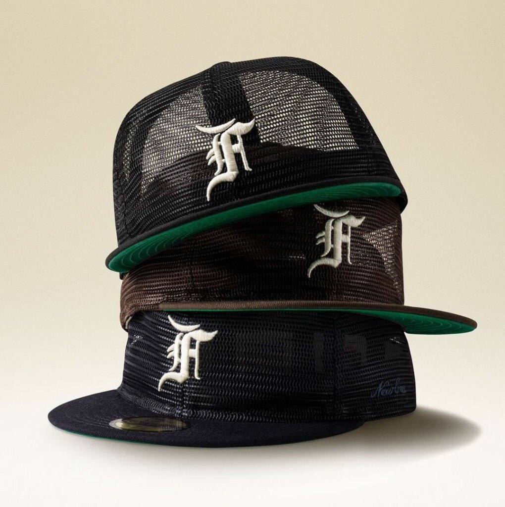 Fear of God Essentials presenta su collab con New Era 59FIFTY Full Mesh ...